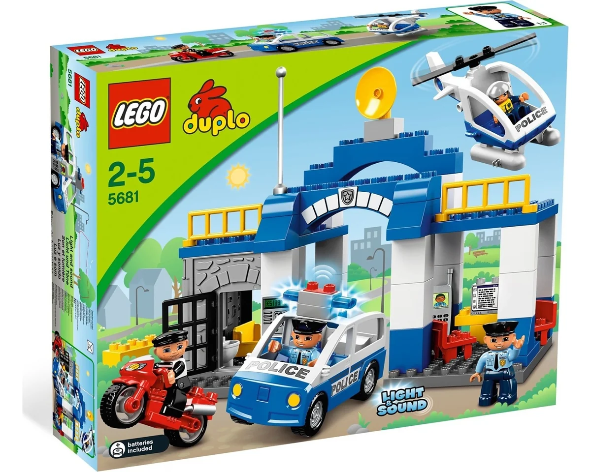 Köp LEGO Police Station 5681, 4 795 kr | Lego på BlueRide